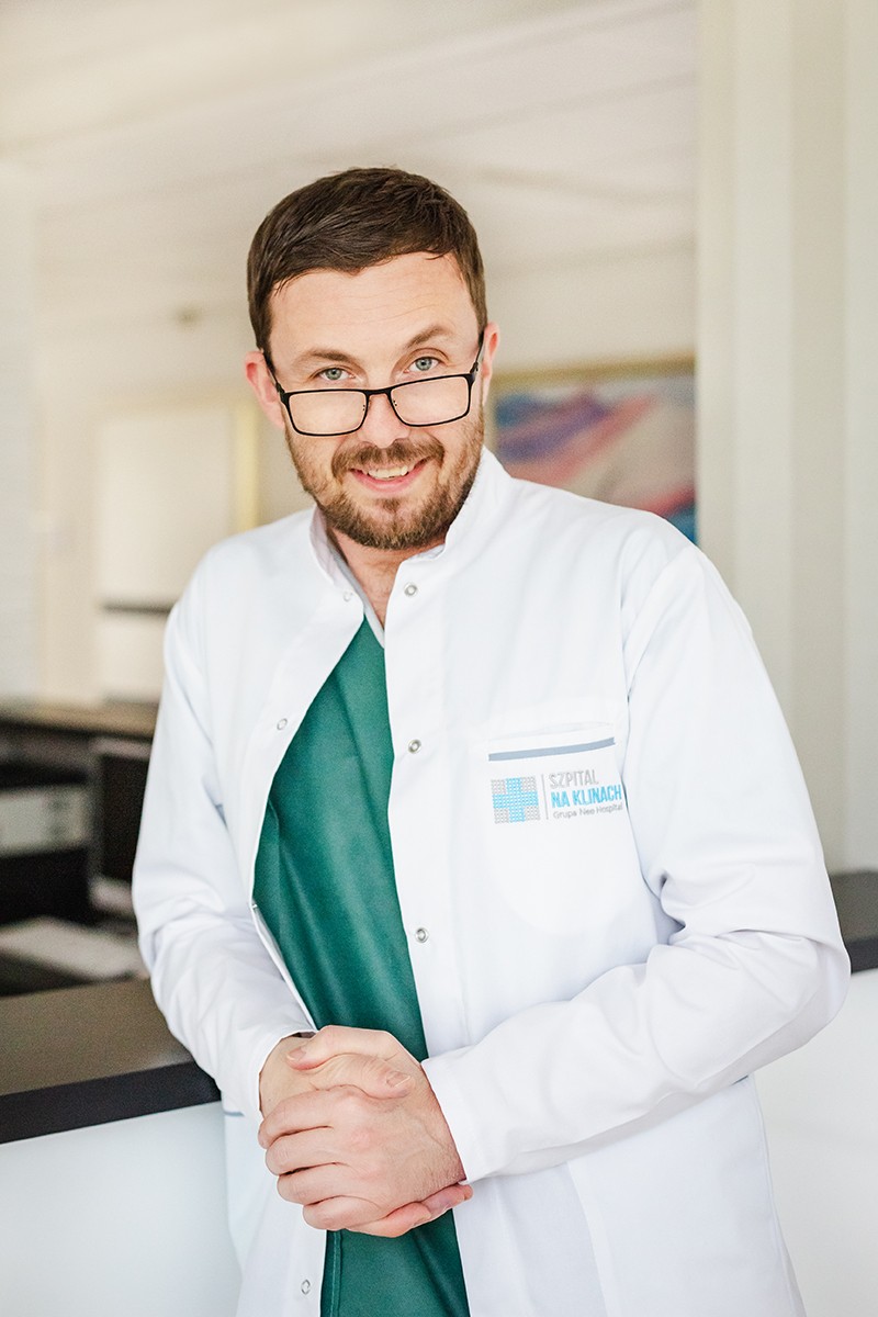 Skomplikowany zabieg chirurgii oszczędzającej staw biodrowy wykonany w ...